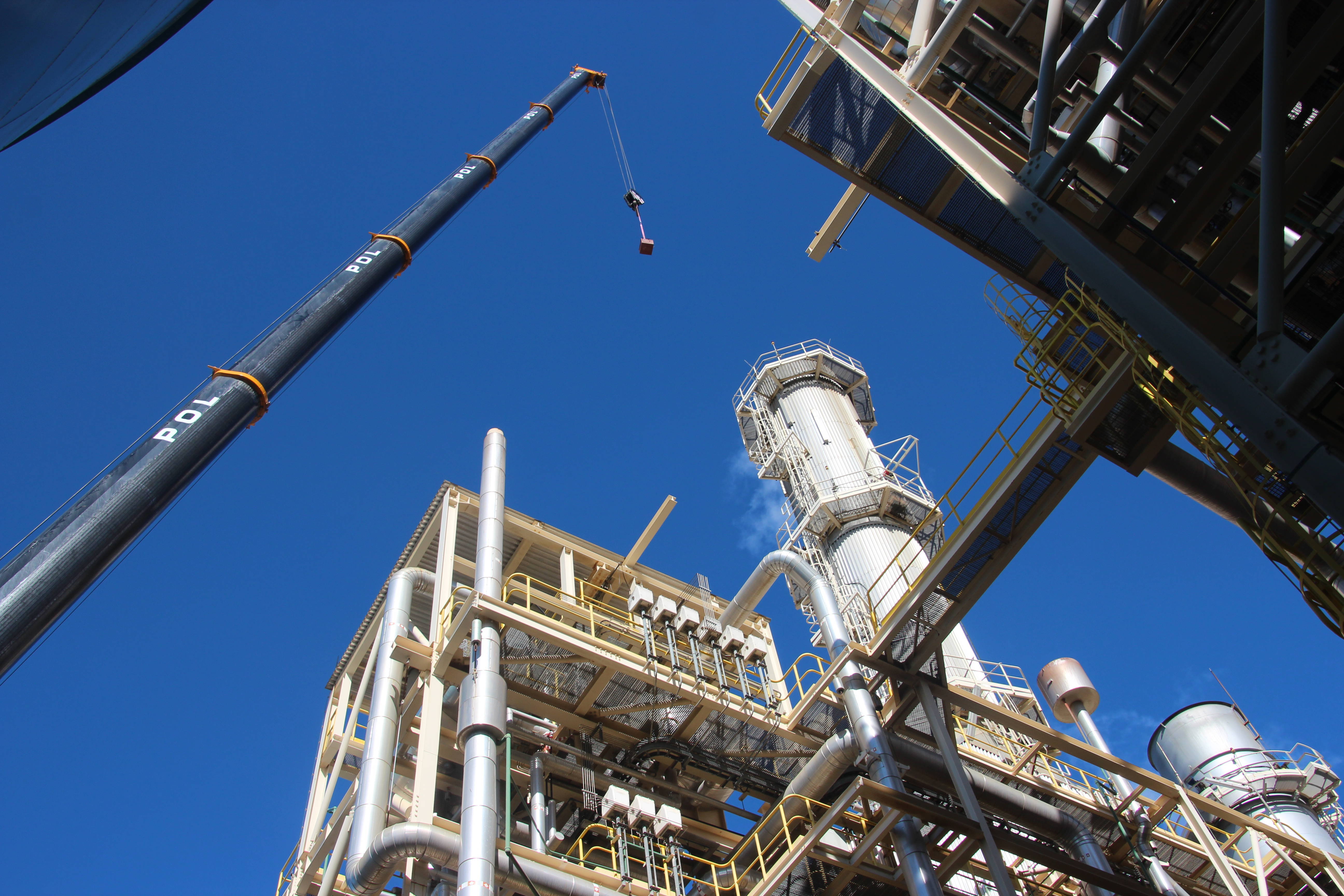 Design and installation of hoists system in chimneys of the combined ...